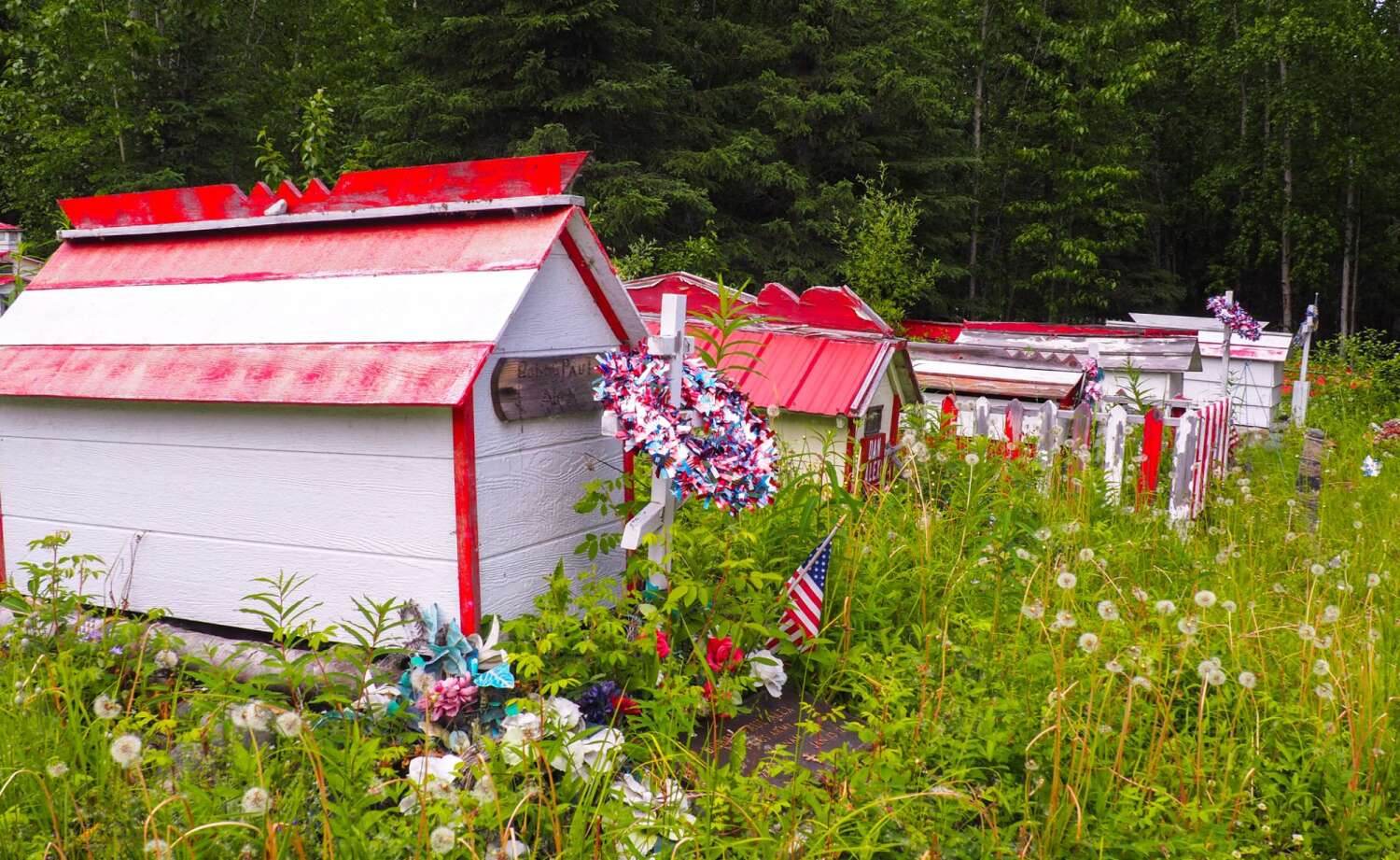 Orthodox Indian Cemetery in Alaska: Unusual Facts and Photos - Travellizy