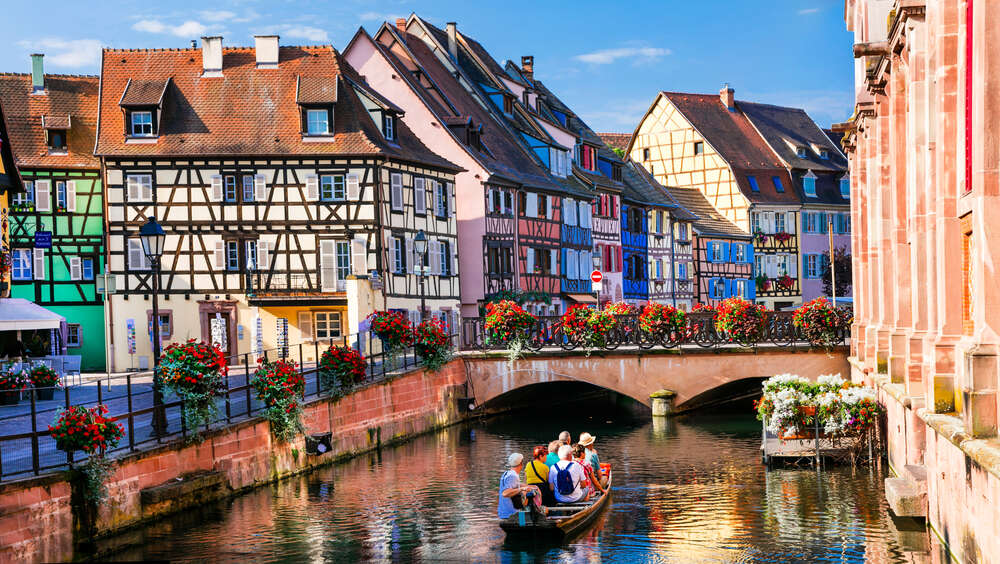 Why travelers are so interested in the town of Colmar in France ...